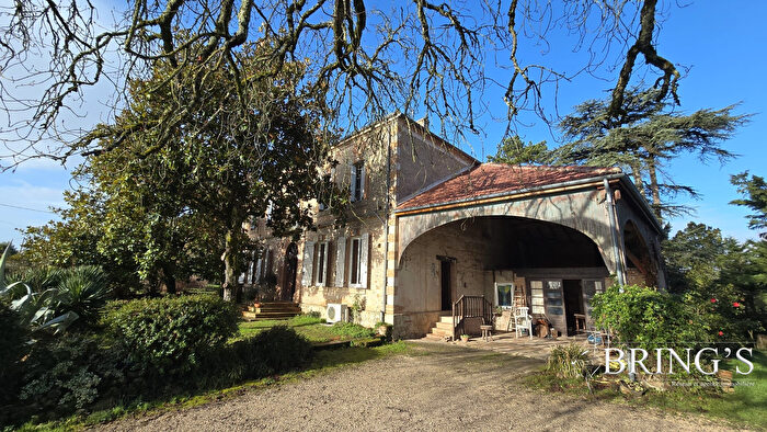 Maison à vendre - Montesquieu - 8 pièces - 7 chambres