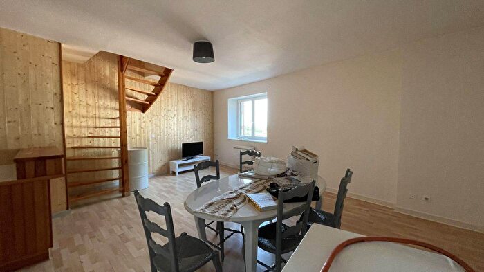 Maison à louer - Thiers - 3 pièces - 2 chambres