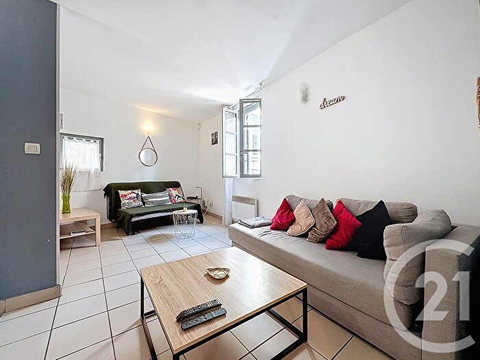 Appartement à louer - Montpellier, Centre historique - 4 pièces - 2 chambres