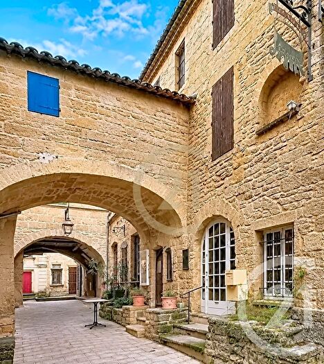 Maison 9 pièces à Uzès, à vendre