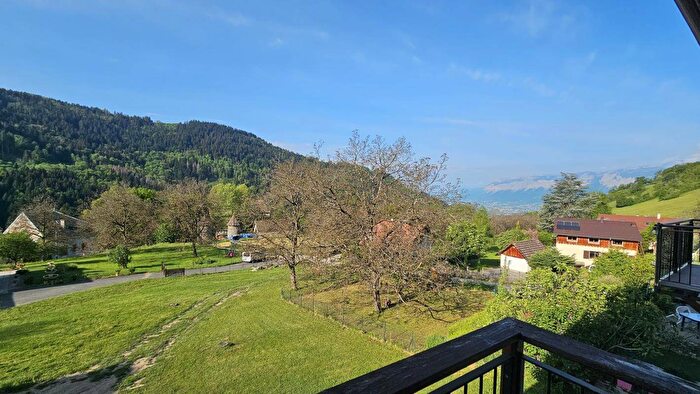 Appartement à louer - Laval-en-Belledonne - 4 pièces - 3 chambres