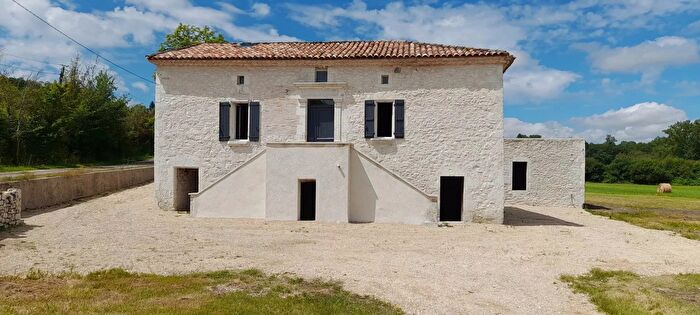 Maison à vendre - Roquecor - 5 pièces - 3 chambres
