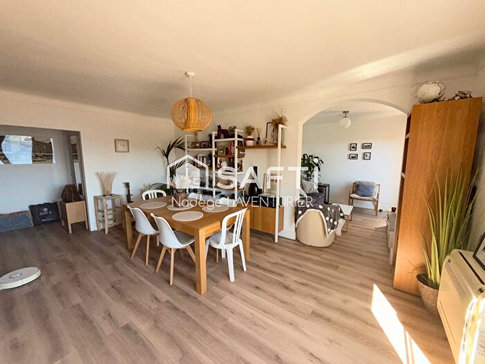 Appartement à vendre - Ajaccio, Les Sanguinaires - 3 pièces - 2 chambres