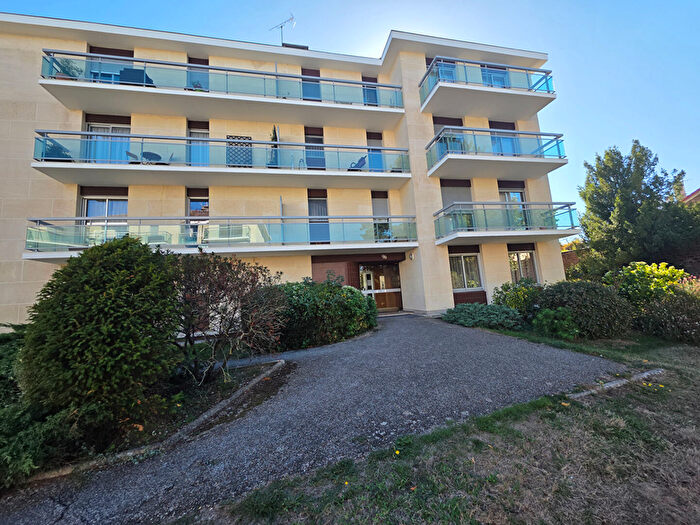 Maisons-Laffitte, Ouest : Appartement 2 pièces à louer