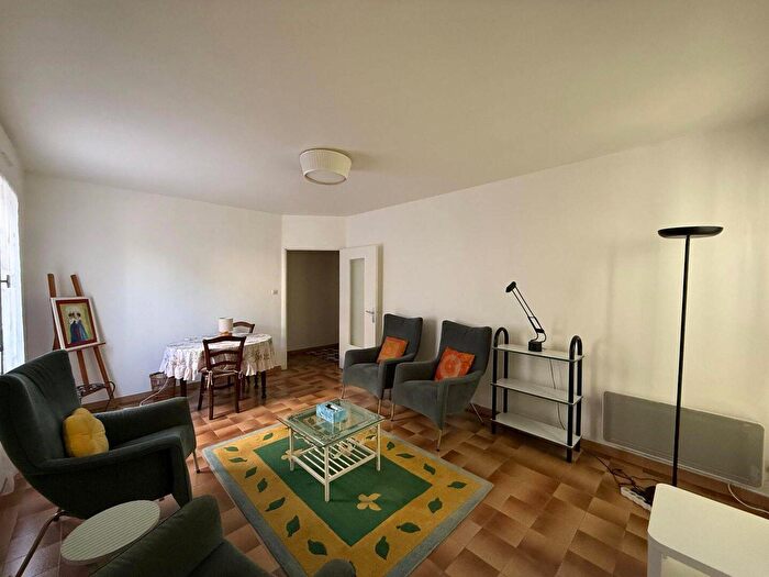 Appartement à louer - Magnanen-Teinturiers, Avignon - 2 pièces - 1 chambre