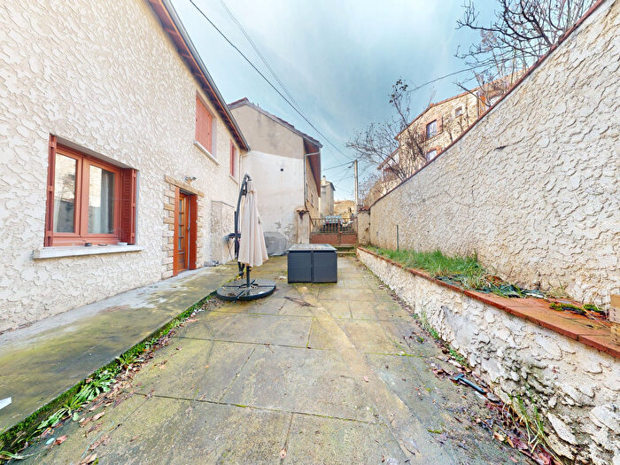 Maison à vendre - Auzat-la-Combelle - 5 pièces - 3 chambres