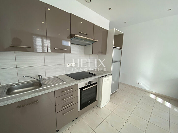 Appartement à vendre - Le Pecq, Canada - 2 pièces - 1 chambre