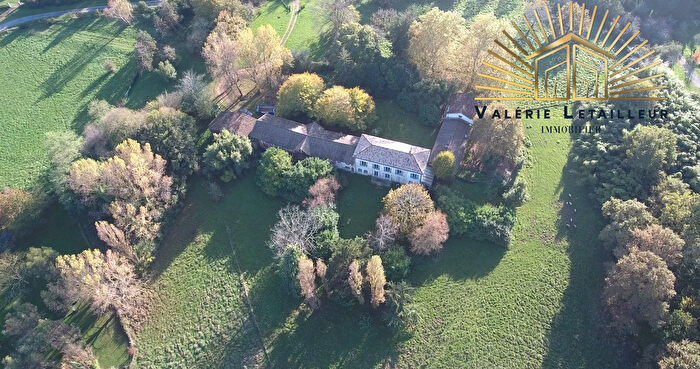 Maison à vendre - Pompignac - 10 pièces - 5 chambres