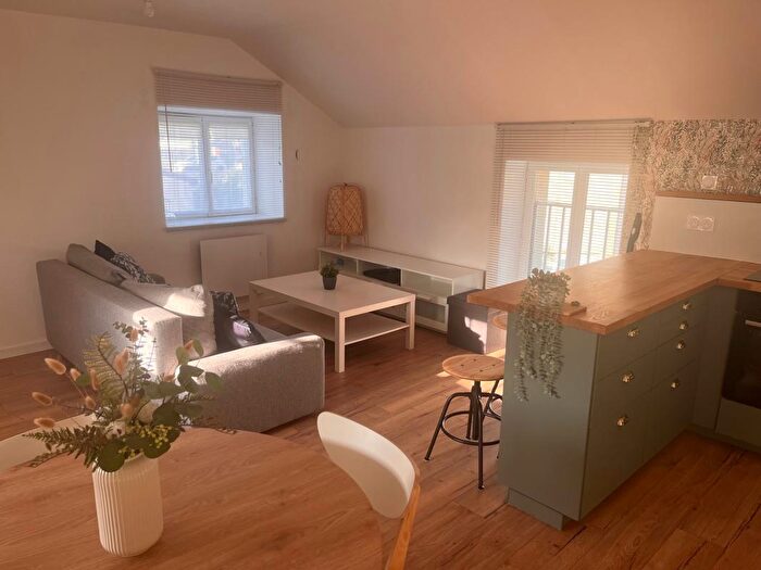 Maison 3 pièces à Brest, Pontanézen, à louer