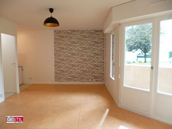 Appartement à vendre - Éragny, Dix Arpents - 1 pièce