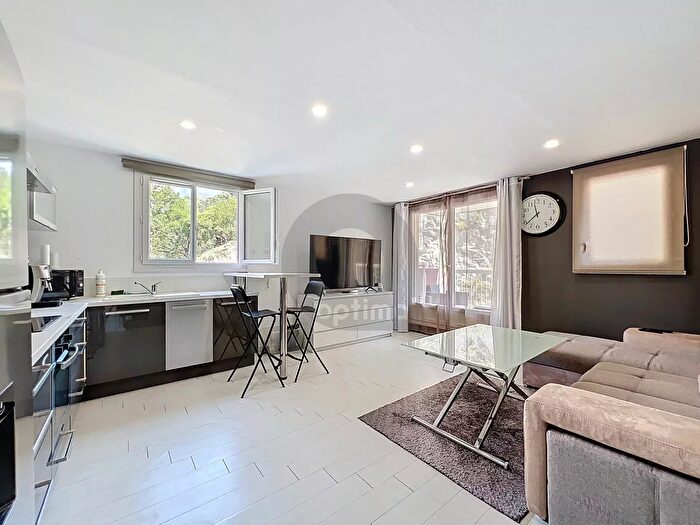 Appartement à vendre - Menton, Haut Borrigo, Saint-Paul-Garavan, Vallée de Gorbio - 3 pièces - 2 chambres