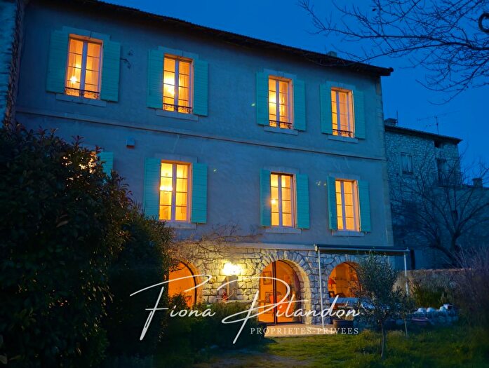 Maison à vendre - Mérindol - 13 pièces - 7 chambres