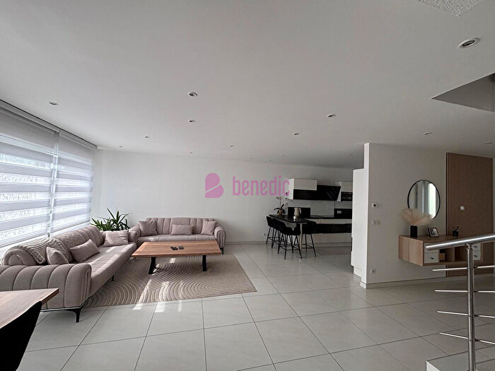 Maison à vendre - Nilvange - 5 pièces - 3 chambres