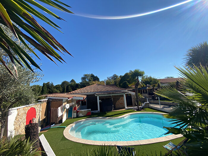 Maison à vendre - Sainte-Eulalie - 5 pièces - 3 chambres