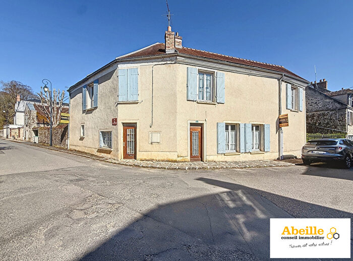 Saint-Sulpice-de-Favières : Maison 5 pièces à vendre