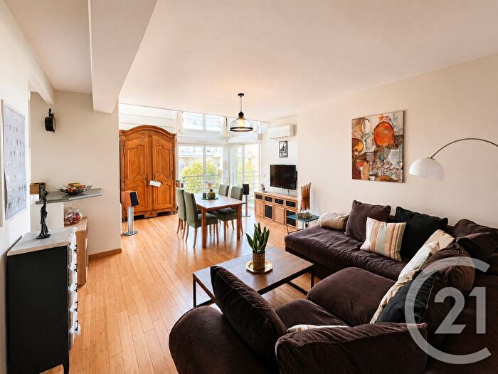 Appartement 6 pièces à vendre à Juvisy-sur-Orge, Centre-ville, Entrevoies, Seine