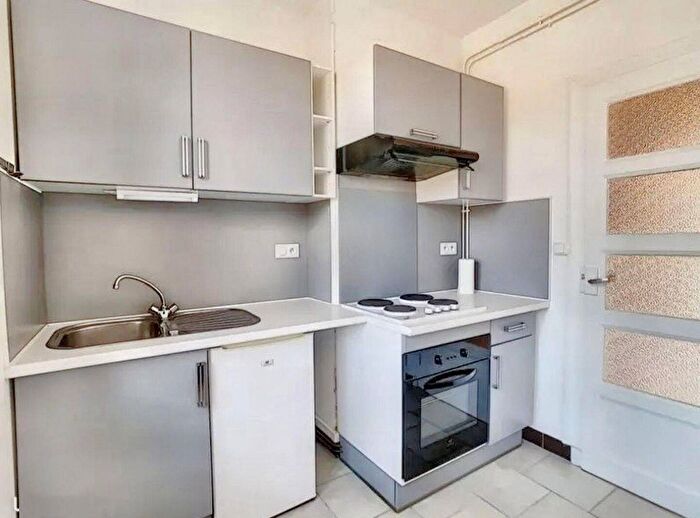 Appartement à louer - Arnay-le-Duc - 2 pièces - 1 chambre