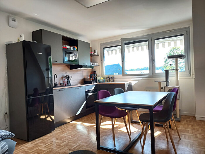 Appartement à louer - Lisieux, Centre-ville - 3 pièces - 2 chambres