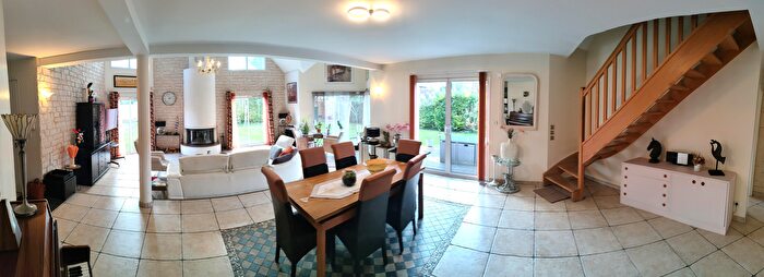 Maison à vendre - Vauhallan - 8 pièces - 5 chambres