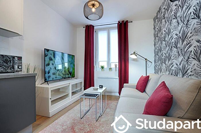 Appartement à louer - Saint Pierre, Brest - 1 pièce - 1 chambre