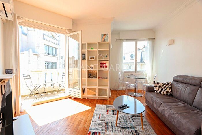 Appartement 2 pièces à louer à Hoche-Friedland, Paris 8ème arrondissement