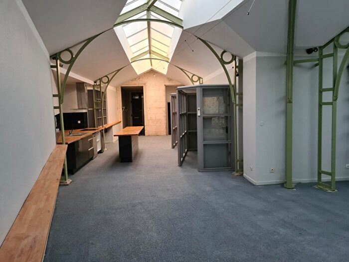 Appartement à vendre - Angoulême, Centre-ville - 4 pièces - 2 chambres