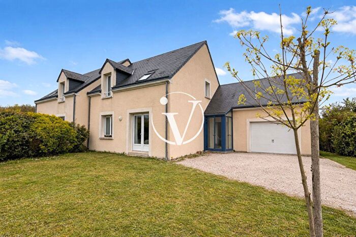 Maison à louer - La Tuilerie-Courtiras, Vendôme - 4 pièces - 3 chambres