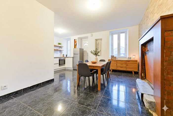 Maison à vendre - Aigrefeuille-sur-Maine - 6 pièces - 4 chambres