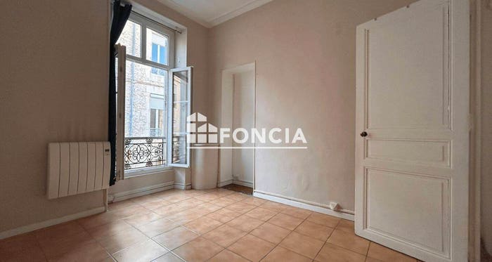 Gambetta, Nîmes - Appartement 3 pièces à louer