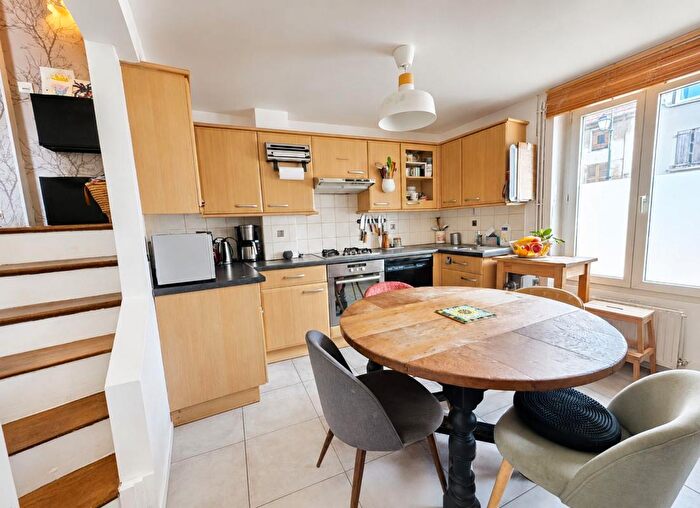 Maisons à vendre et appartements à louer - 2