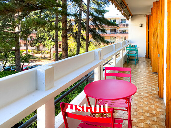 Bron : Appartement 5 pièces à louer