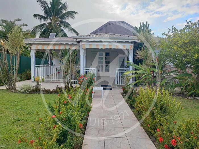 Maison à louer - Lamentin - 4 pièces - 2 chambres