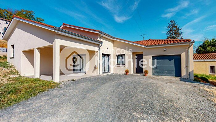 Maison à louer - Châtillon-sur-Chalaronne - 5 pièces - 4 chambres