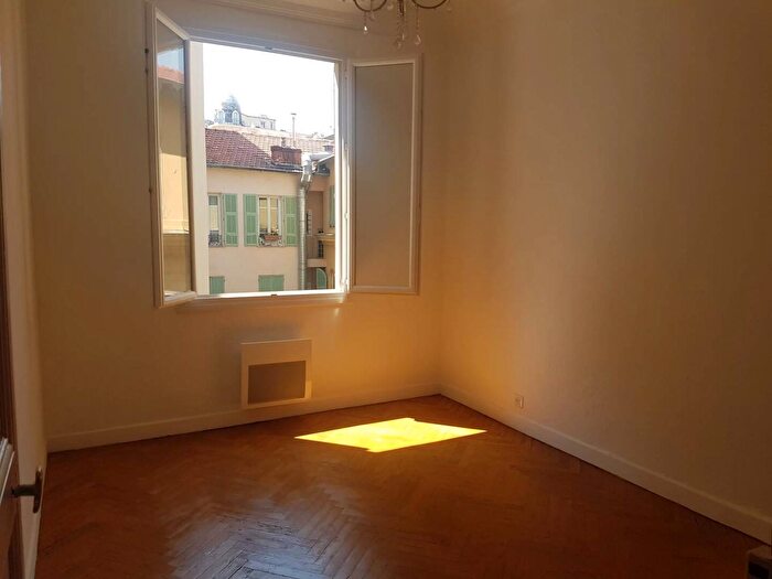 Appartement à louer - Libération, Nice - 2 pièces - 1 chambre