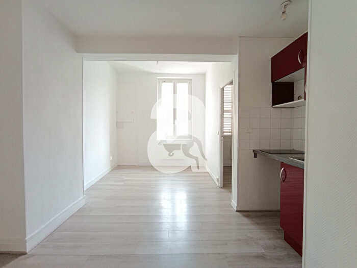 Appartement 2 pièces à Soissons, Centre-ville, à louer