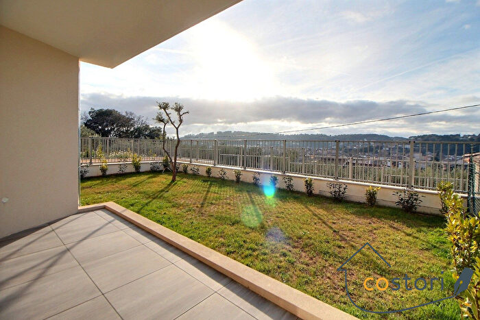 Appartement à louer - Trans-en-Provence - 3 pièces - 2 chambres