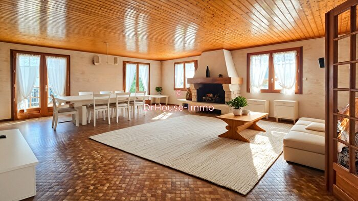 Maison à vendre - Listrac-Médoc - 8 pièces - 4 chambres