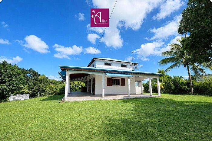 Maison à louer - Sainte-Anne - 4 pièces - 3 chambres