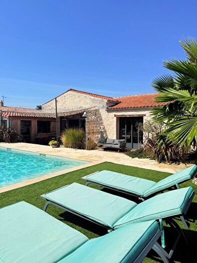 Maison à vendre - Croix-Chapeau - 7 pièces - 3 chambres