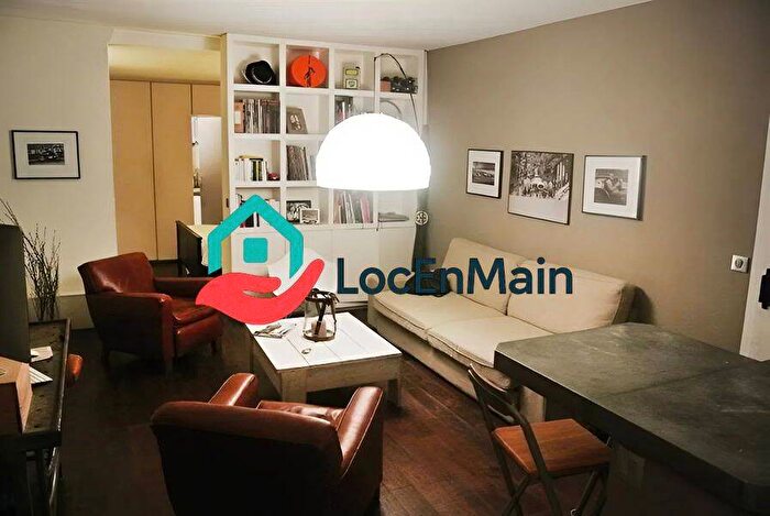 Clichy-Trinité, Paris 9ème arrondissement : Appartement 1 pièce à louer