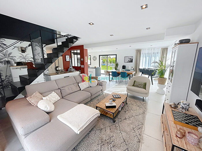 Maison à vendre - Saint-Méloir-des-Ondes - 5 pièces - 4 chambres