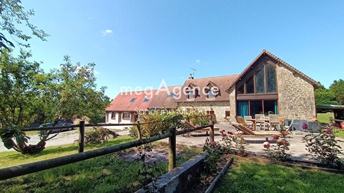 Maison 11 pièces à La Ferté-Macé, à vendre