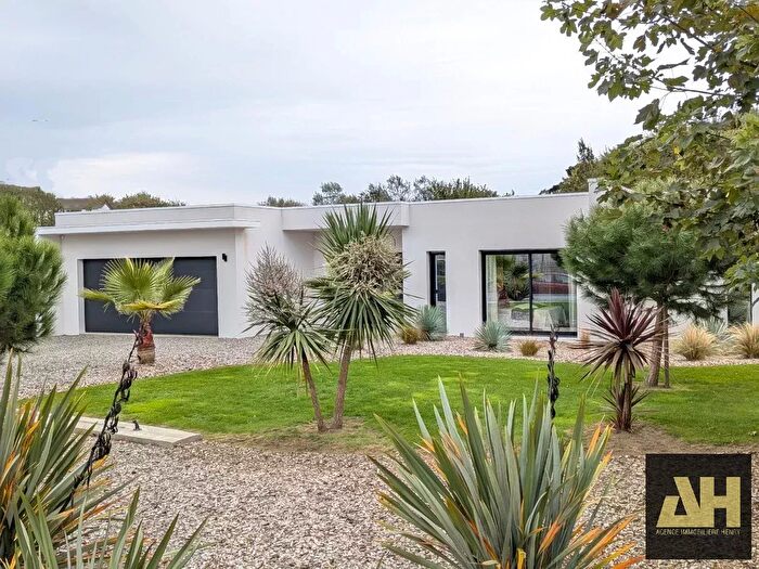 Maison à vendre - Lanildut - 6 pièces - 3 chambres