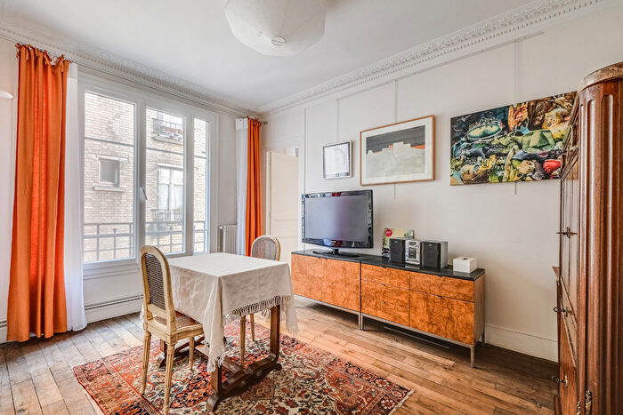 Appartement à vendre - Paris e , Porte de Clignancourt, Porte Montmartre, Moskowa - 2 pièces - 1 chambre