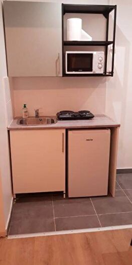 Appartement à louer - Centre Ville, Aubervilliers - 1 pièce