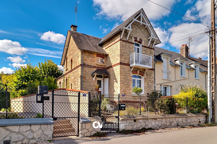 Saint-Pierre-du-Vauvray - Maison 5 pièces à vendre