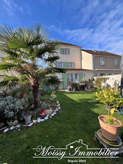 Maison à vendre - Moissy-Cramayel, Centre-ville - 4 pièces - 3 chambres