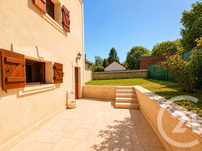 Nesles-la-Vallée : Maison 3 pièces à vendre