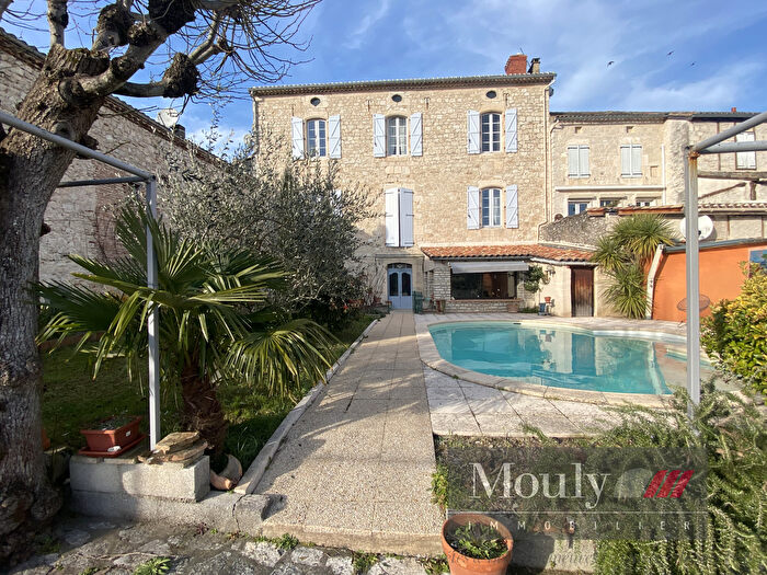 Maison 12 pièces à vendre à Montcuq