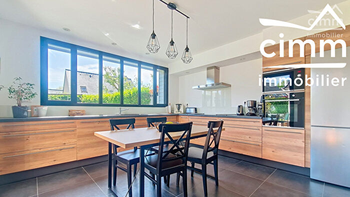 Maison 7 pièces à Noyal-Châtillon-sur-Seiche, à vendre